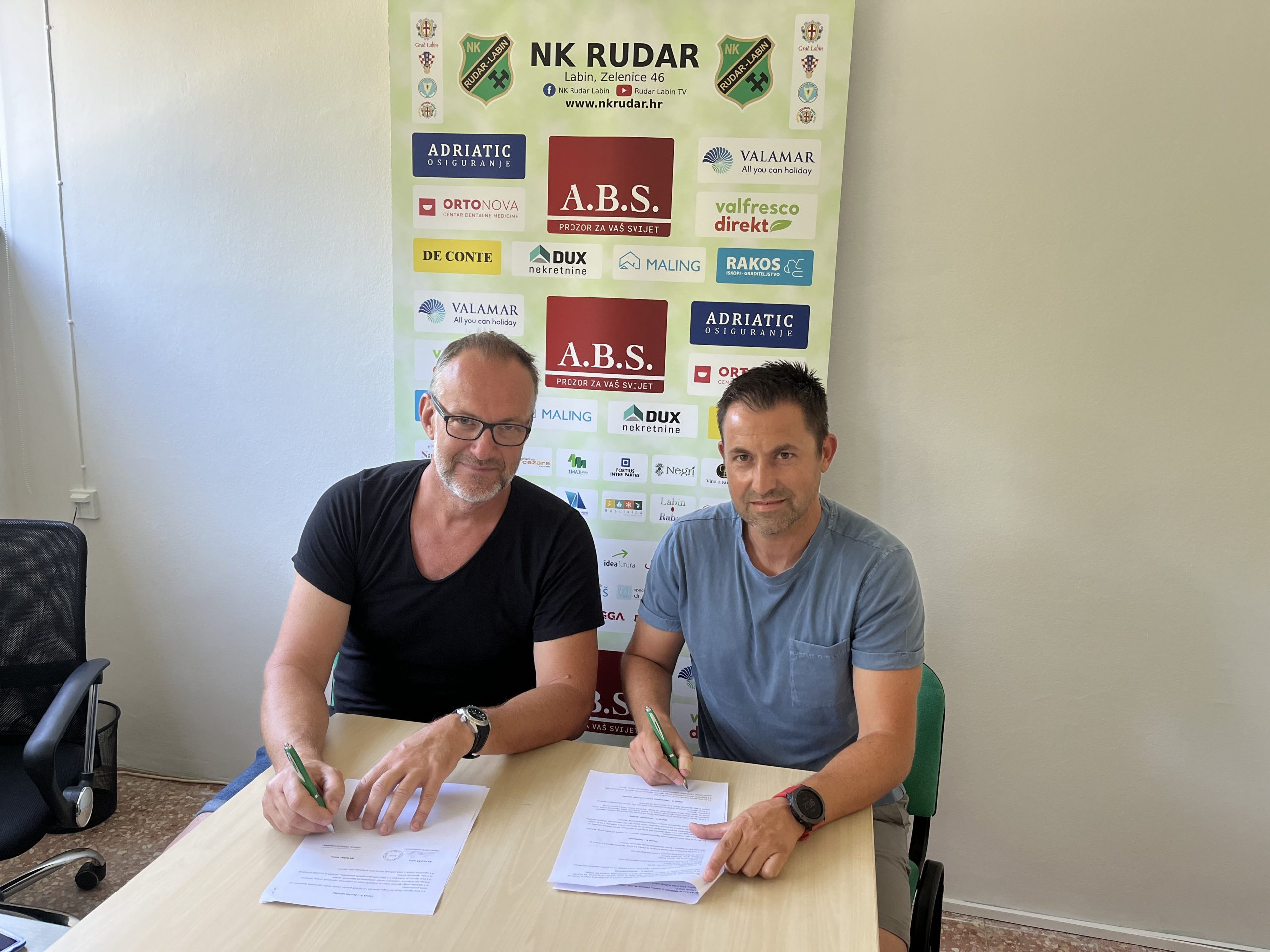 Potpisana međusobna suradnja NK Rudar Labin i NK Rabac – nogometni klub ...